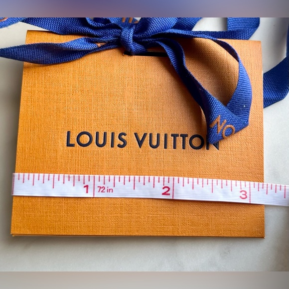 Louis Vuitton | Design | Louis Vuitton Gift Card Sleeve W String Tie ...